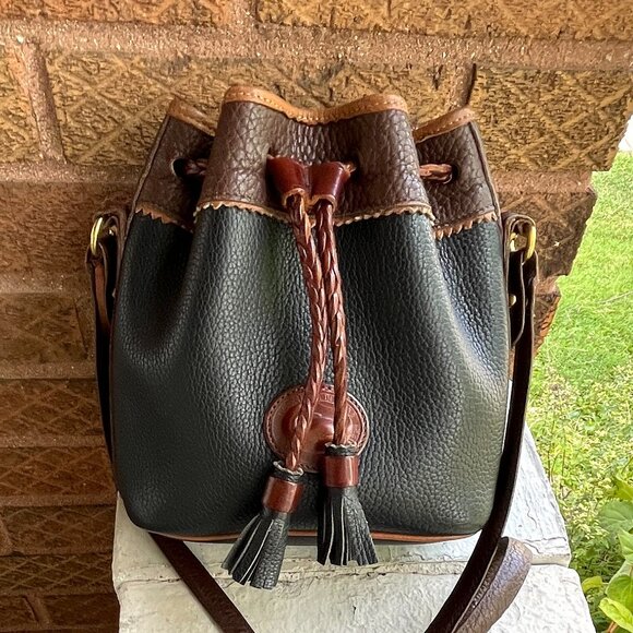 Dooney & Bourke | Bags | Dooney Bourke Vintage Teton Usa 9s Navy Small ...